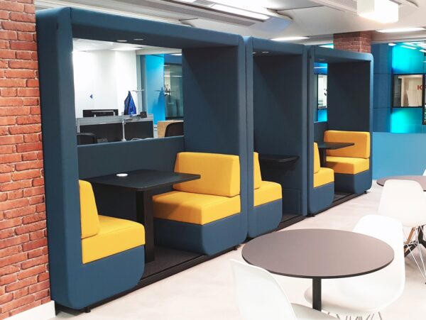 Bob Meeting Den Creates A Flexible Moveable Meeting Space