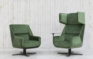 BuzziMe Seating With Acoustic Foam For Privacy And Comfort