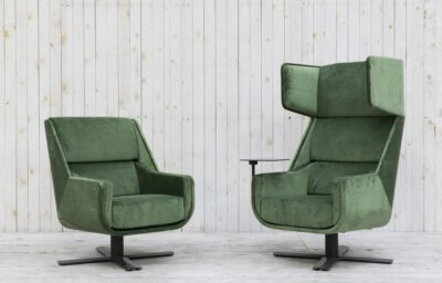 BuzziMe Seating With Acoustic Foam For Privacy And Comfort