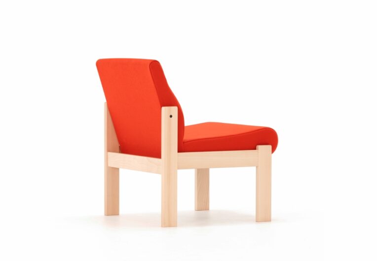 Domino Reception Seating Offers Comfortable Visitor Seating