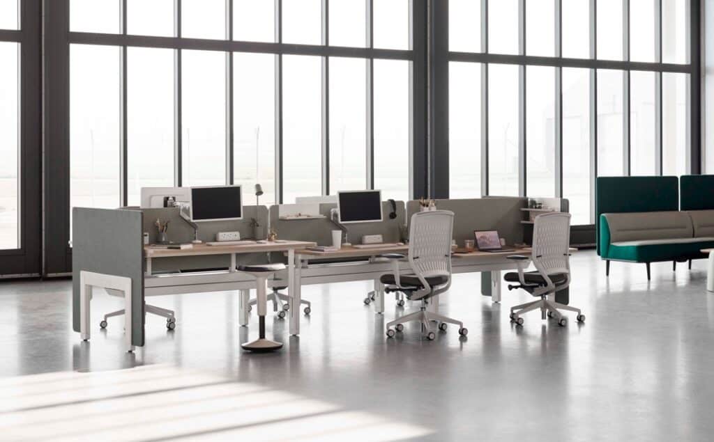 Evolve2 Chair Combines Extreme Comfort Easy Adjustment