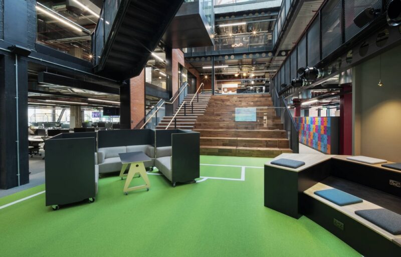 Nomad Mobile Furniture | Enhance Collaboration & Interaction