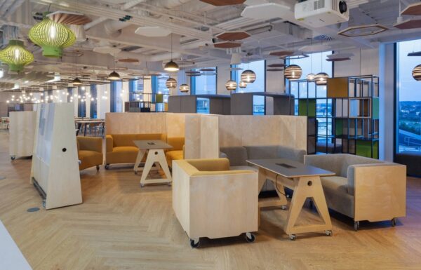 Nomad Mobile Furniture | Enhance Collaboration & Interaction