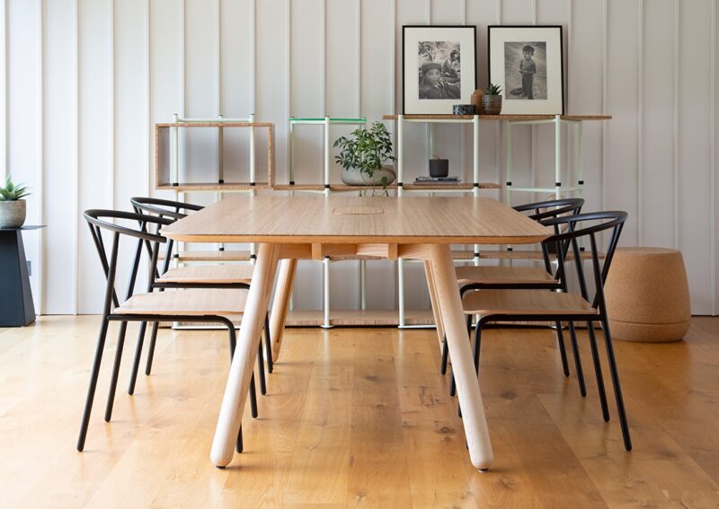 Wish Chair With An Oval Frame Profile And Advanced Comfort